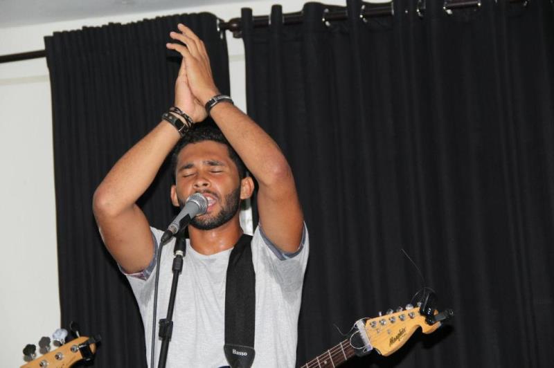 Matheus Carvalho comemora 11 anos de carreira musical - REDEPARÁ