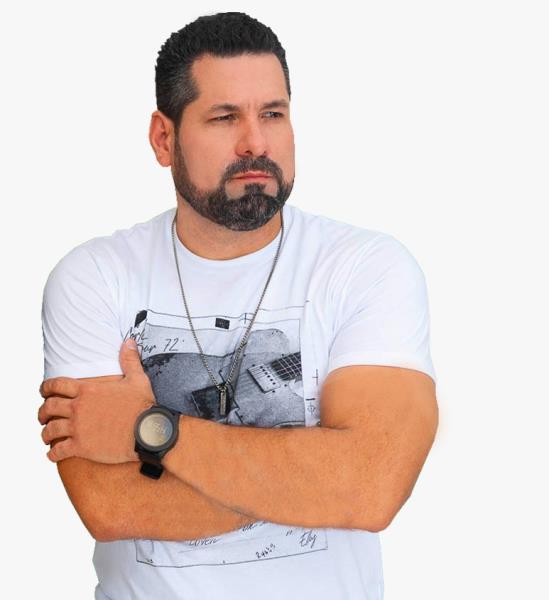 Rick Ferraz encanta público em show memorável na casa de shows Divinas Beer - REDEPARÁ