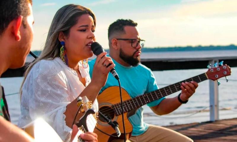 Amanda Furtado canta pop internacional Namaré - REDEPARÁ