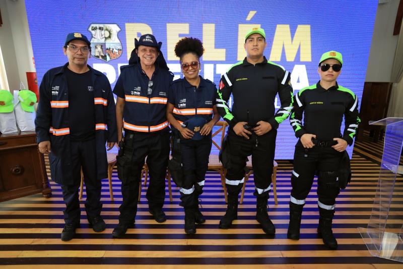 Prefeitura de Belém apresenta novos uniformes de agentes trânsito e ...